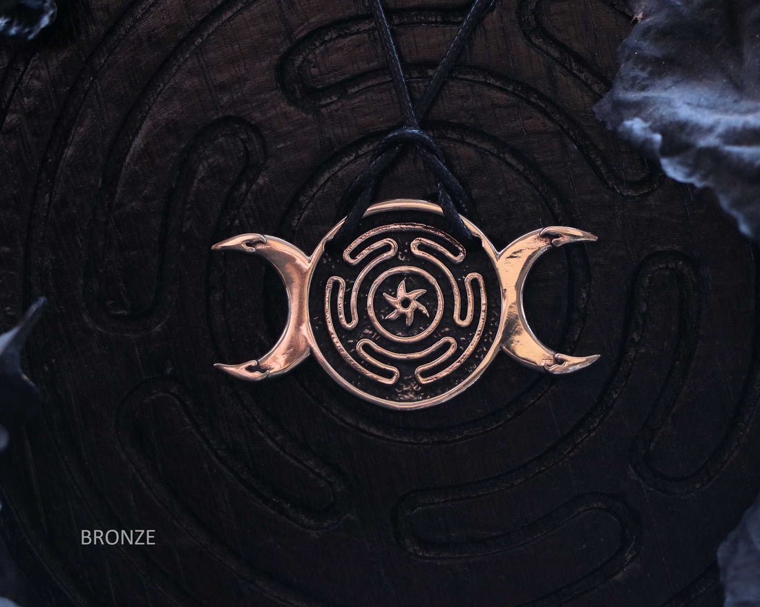 Lambent with eternal silver, like the Moon in its prime, how significa